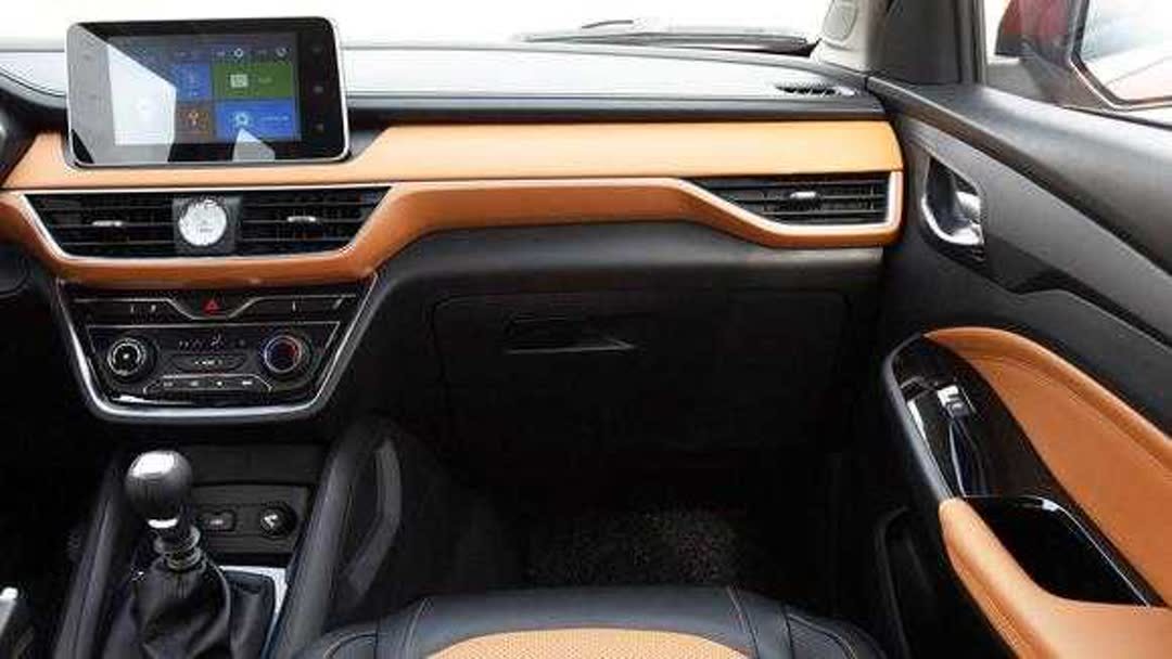 4米65中型SUV,仅5.68万起售,家用真实惠