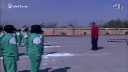 合作学习优秀课例:小学体育《30米通过三至四个障碍跑》课堂实录(中...