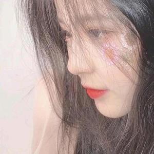 ✨ ︵ ("\(●-●) \ 