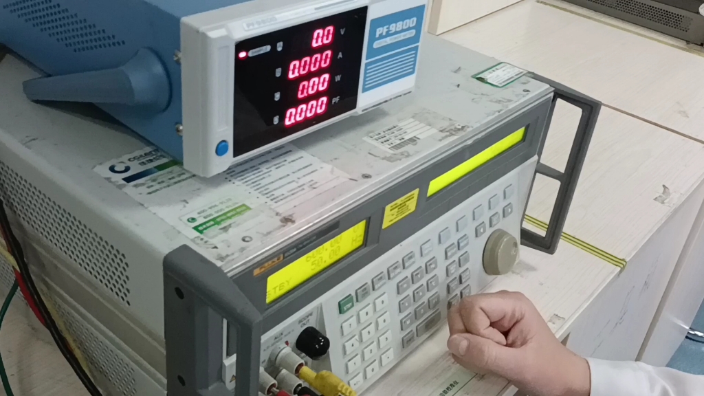 电参数测量仪的校准