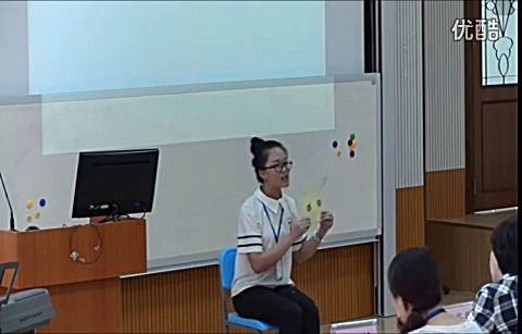 学前三组幼儿中班语言活动课例《下巴上的洞洞(诗歌)》说课及模拟...