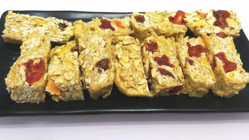 五一劳动节在家6分钟微波炉做出的减脂美食:燕麦菊粉代餐能量棒