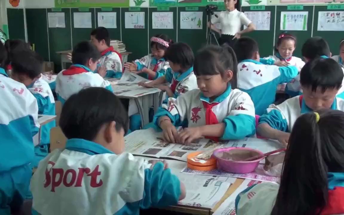 部编人美版小学美术三年级下册《别致的小花瓶》获奖优质课视频+...