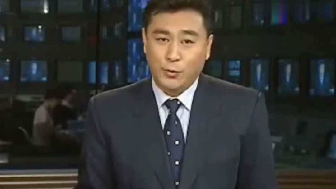回顾-2004年刘翔雅典奥运会夺冠,《新闻联播》重点记录