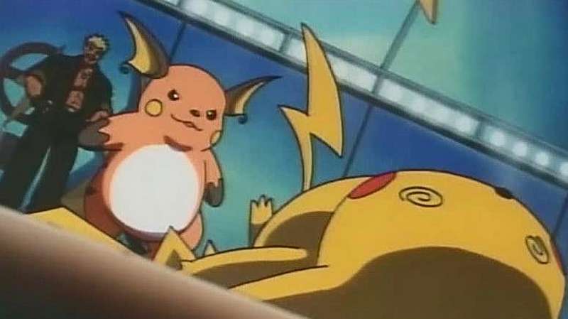 开战!皮卡丘对战雷丘,没想到一招电击就被打败!