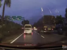 Mio MiVue 538 行车记录仪,晚上7点半,小雨。
