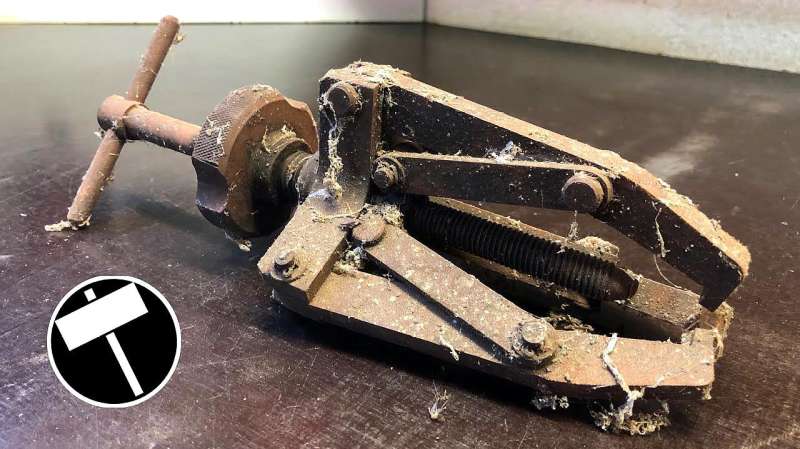 一台锈迹斑斑的拉拔器,看牛人是如何来修复一新