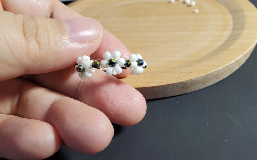 DIY手工制作花朵戒指,有结尾部分,详细教程