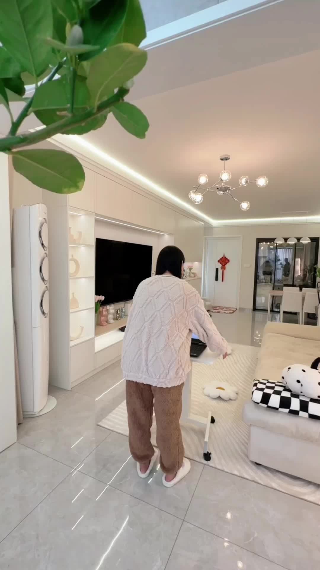 居家办公日子里,幸亏有这个升降桌,多种场景可使用,太方便了#温馨的...