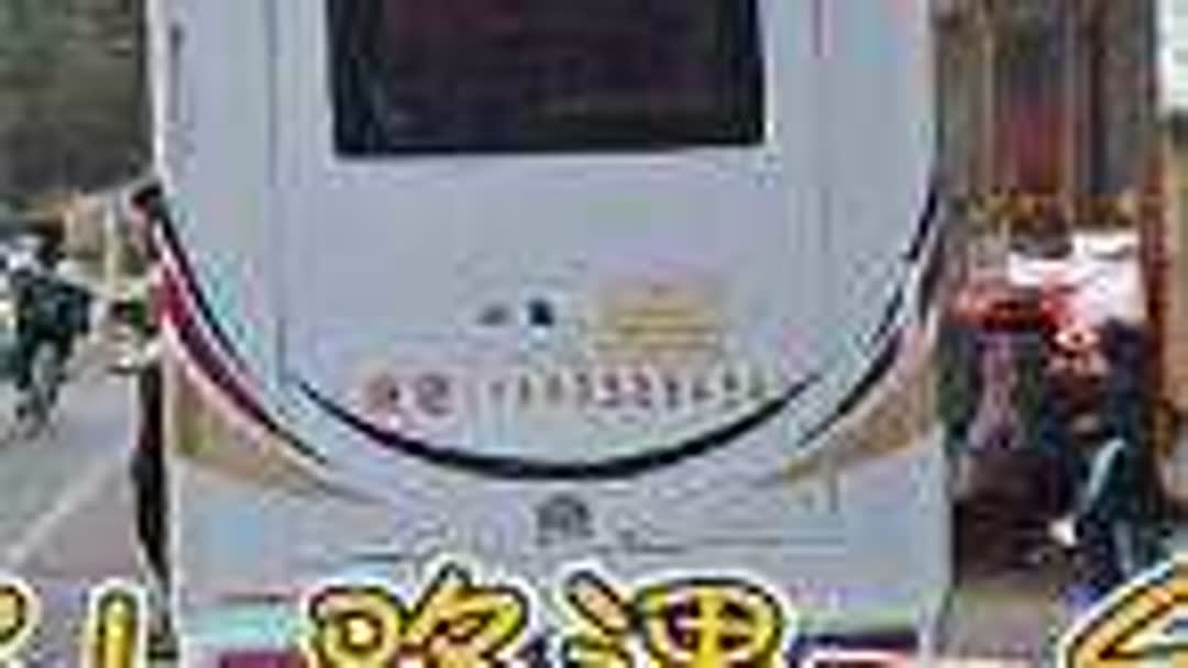 房车之痛和出路!路遇一台北京福田房车,居然改装成了发廊!
