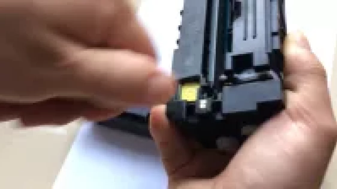 HP281更换硒鼓安装芯片的方法