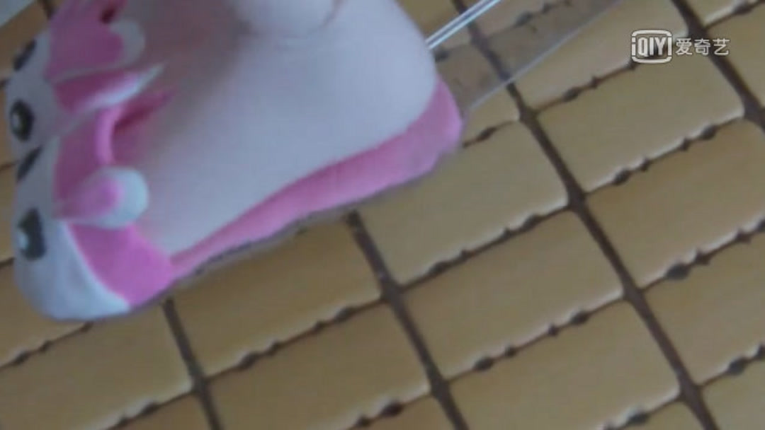 绒绒兔玩具:叶罗丽娃娃之教你做可爱的兔子拖鞋