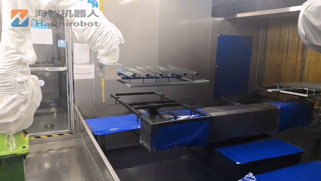 自动涂装线 喷漆机器人 自动上料下料设备 全自动喷涂机器人视频