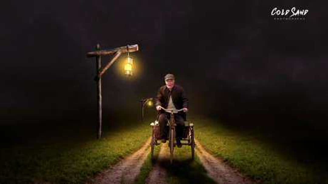 中文版ps创意合成:夜晚归来,骑三轮车的老人
