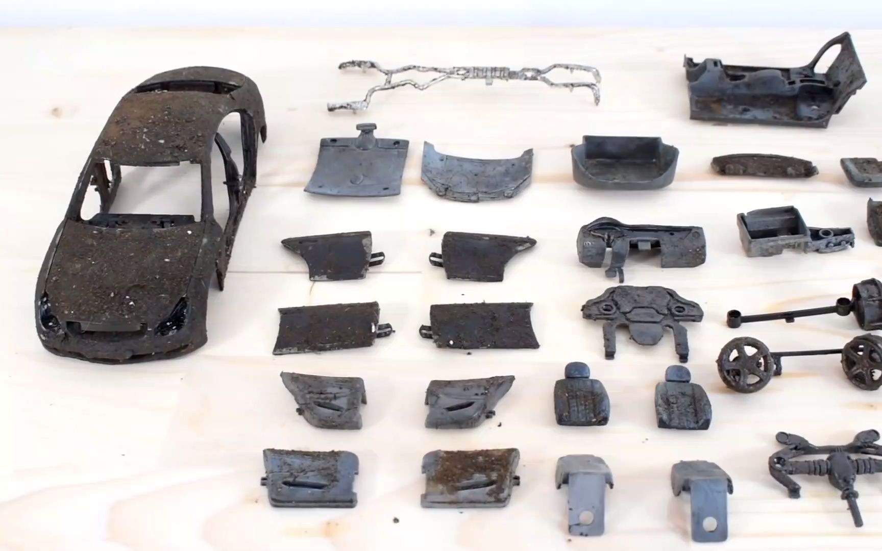 梅赛德斯 奔驰! 修复废弃模型车