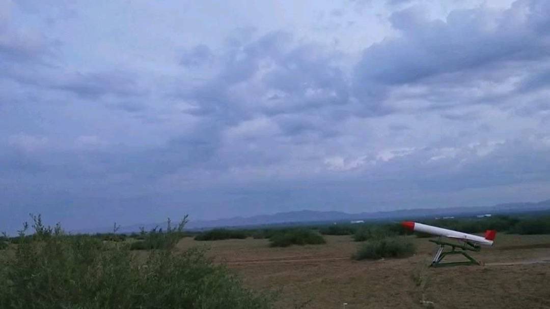 中音速涡喷靶机,火箭助飞,降落伞回收