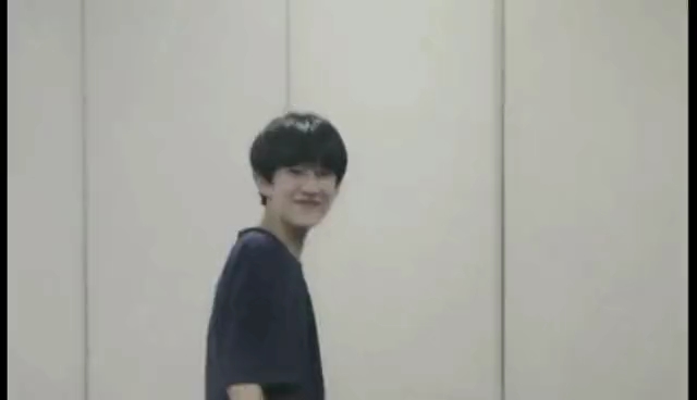 这可可爱爱的笑容是余宇涵呀!#TF家族三代余宇涵