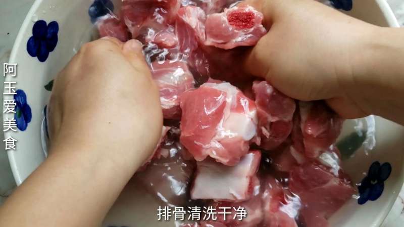 自从知道了排骨的这个做法,米饭都不用煮了,每次吃连汤汁都不剩