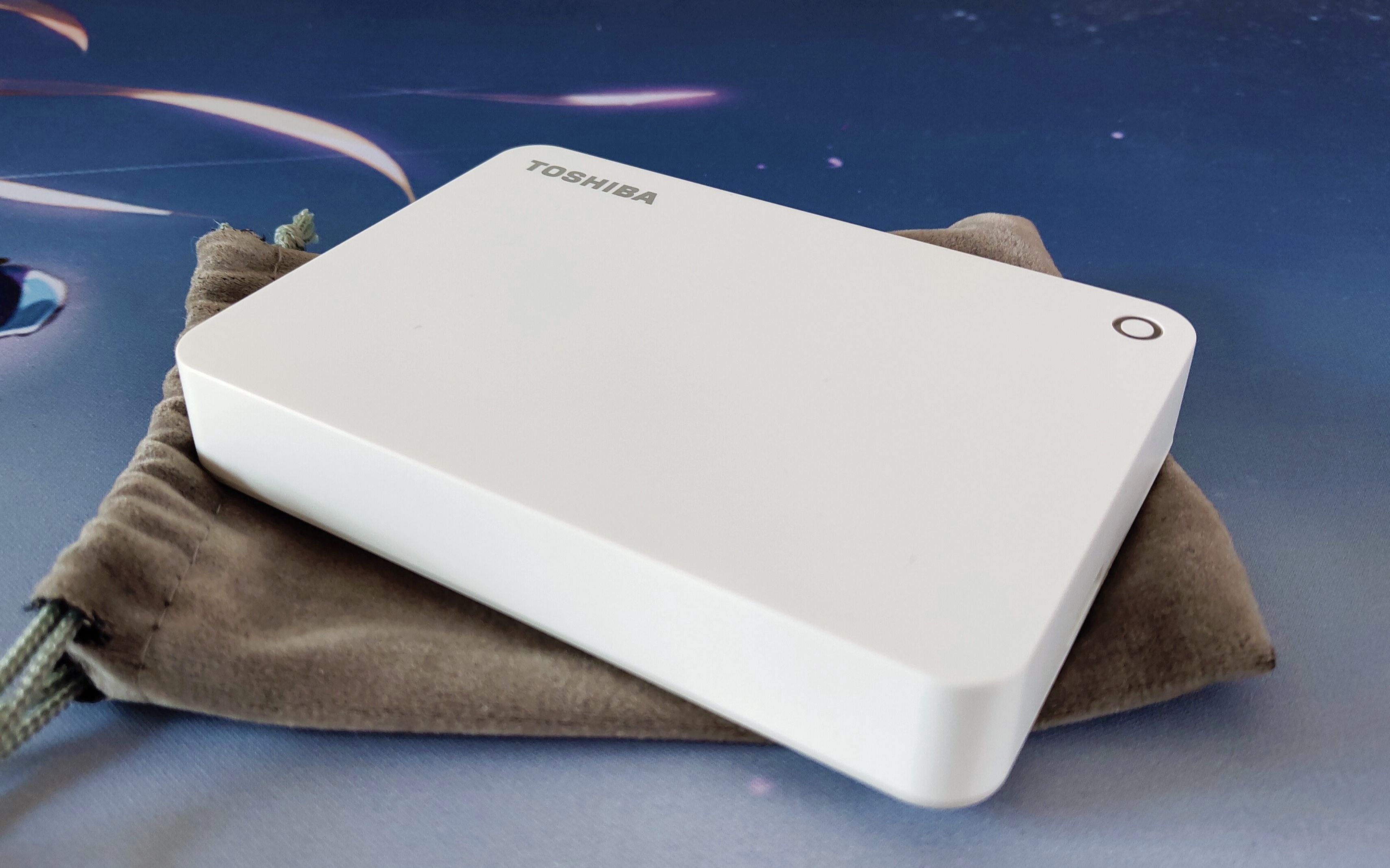 【吹毛求疵】 东芝V9移动硬盘开箱&简评 (RainWay)