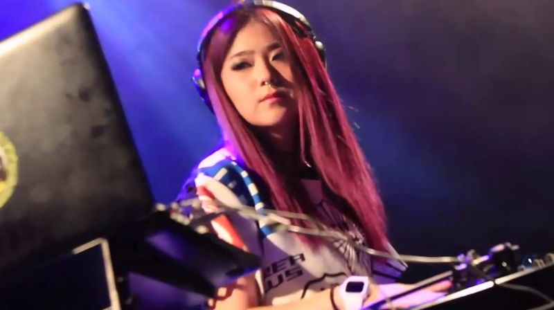 一首中文动感DJ舞曲《喜欢》车载音乐好听分享,单曲循环播放