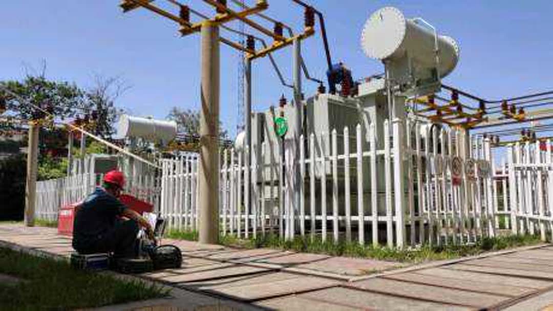 运行20年的变压器冷却风扇停转了,咋回事?今天一检查,怪可怜的