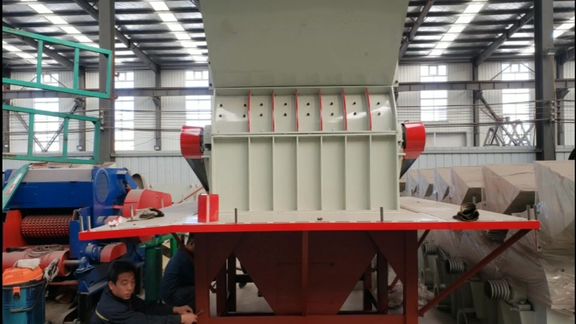 大型木材粉碎机,时产5吨,这么好的产品居然还卖这么便宜,老板估计傻...