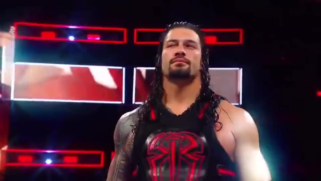 WWE巨星罗门伦斯出场方式帅爆了,观众集体呐喊