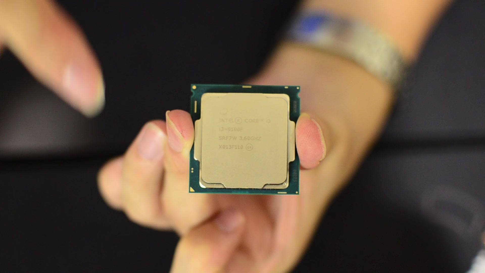【DIY-CPU安装】intel/amd CPU安装教程【志翔】