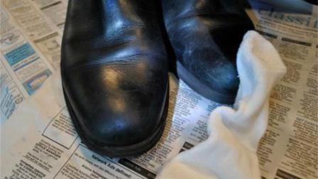 皮鞋蹭破皮了别烦!教你一修复皮鞋的小妙招,皮鞋锃亮如新不留痕