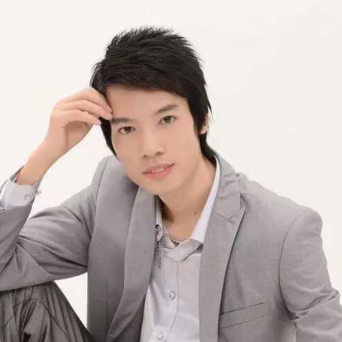 呓人lYNN 