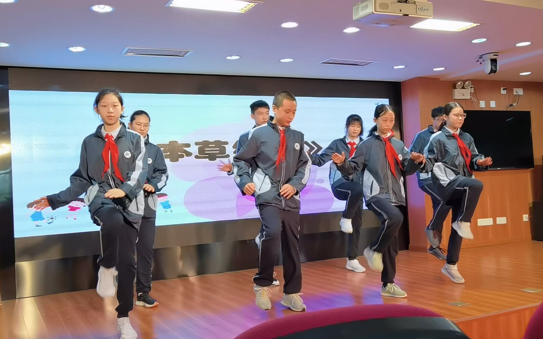 时代中学 八一班【体育节】主题升旗仪式