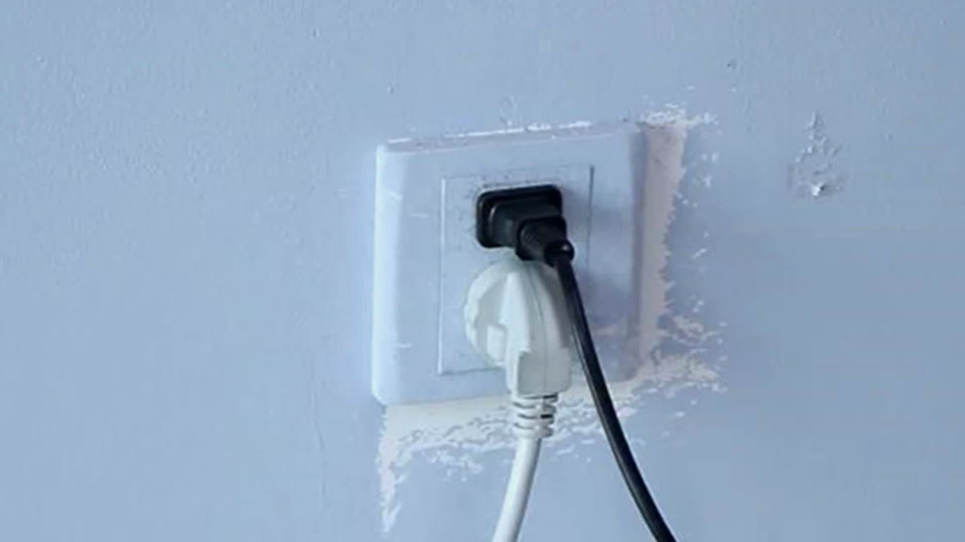 抄电表员偷偷告知:家中3件电器用完不拔插头,每月电费翻倍交