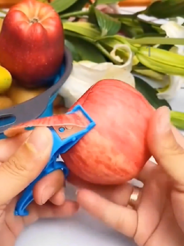 水果削皮刀无需刀功削薄皮,安全部伤手轻巧便携
