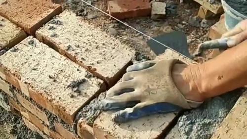 老师傅三一砌砖法,看看这么干活有毛病吗?