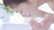 教你正确洗脸的方法