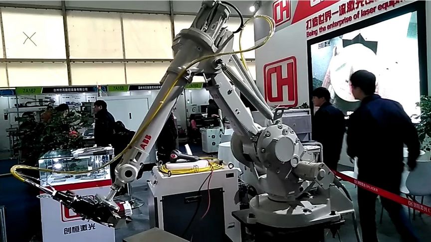 机械设计基础的双摇杆机构应用于焊接机械手