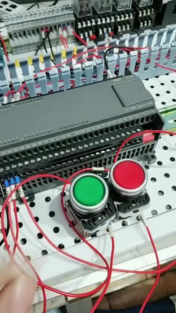 为什么plc编程序要用梯形图的方式