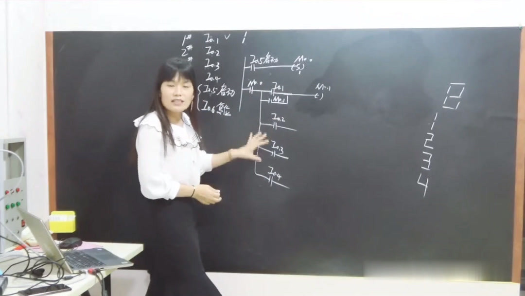 综艺节目的抢答器怎么用PLC实现?电工这样做
