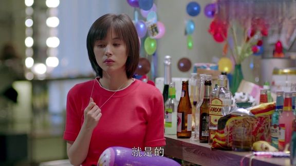 学霸骂人就是不一样,中文骂完英文接着骂,骂的富家女颜面扫地!