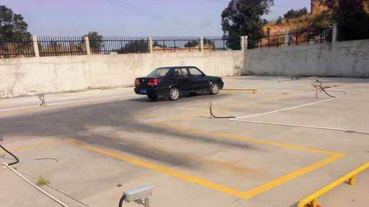 老司机总结的科目二倒车入库实用技巧,看完真的好简单,轻松过关