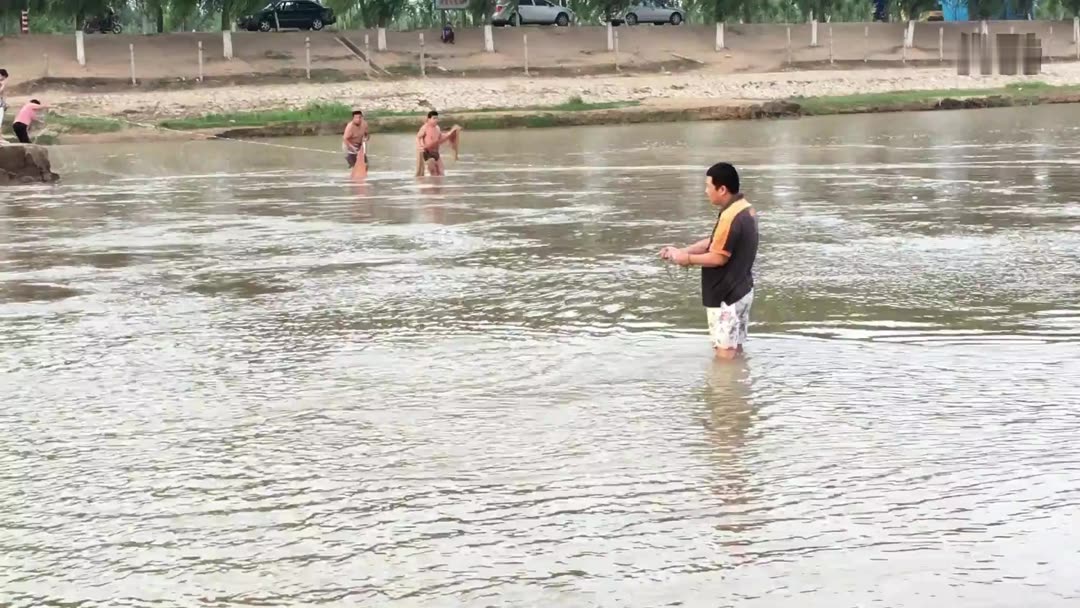 孔磊撒网端午节