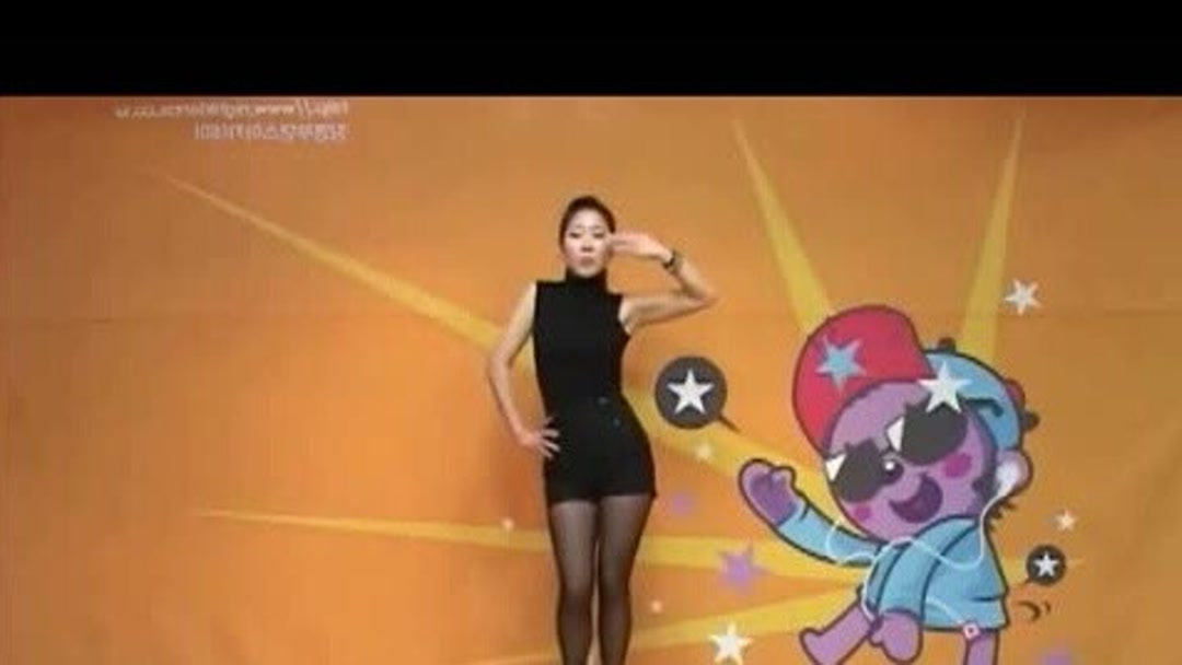 流行的现代舞视频 全程分解动作 节日的简单舞蹈