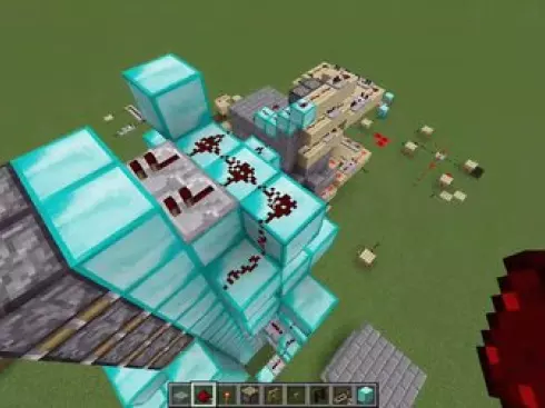 红石活塞电梯工作过程(我的世界1.8.1)