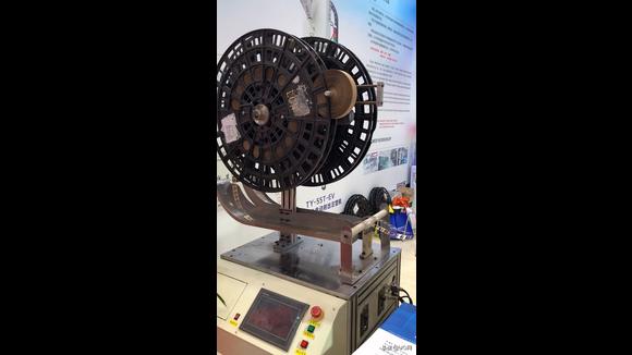 端子模具冲压,塑料模具模内注塑,展会上的实景展出,涨知识
