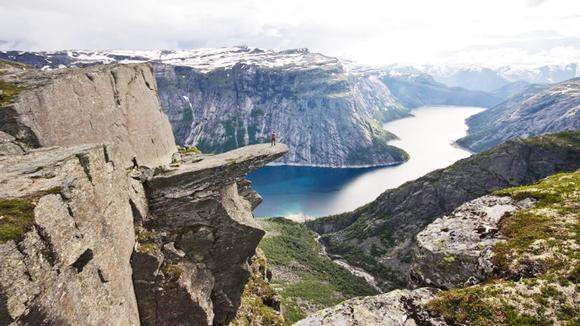世界最恐怖的五处景点,其中有三处在中国,游客哭着走完全程
