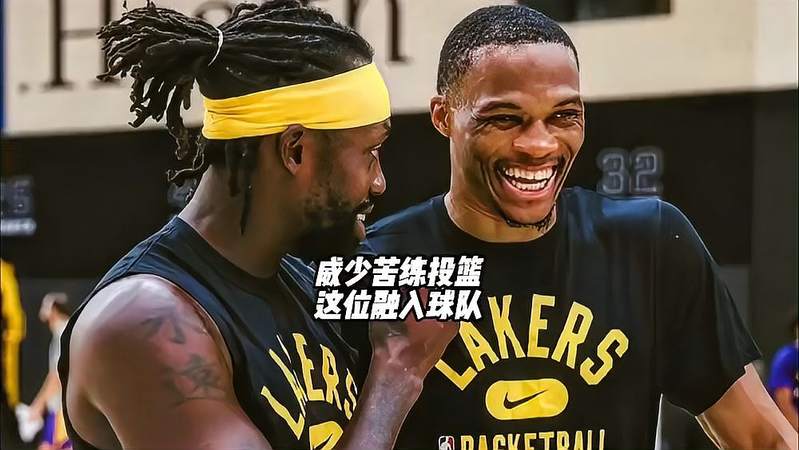 威少休赛期苦练投篮,貌似已经找到了投篮不砸计时器的方法了
