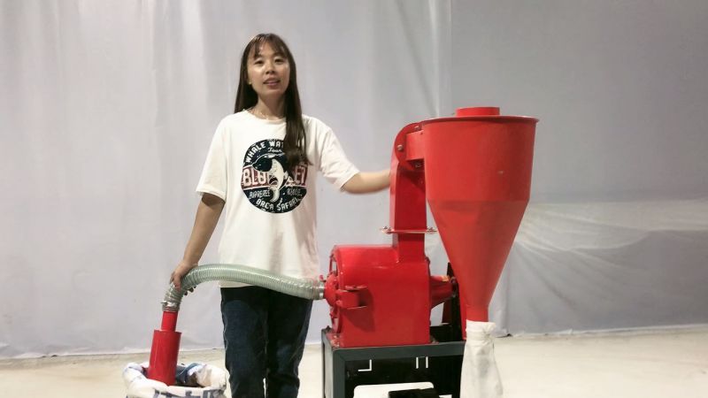 家用小型自吸式粉碎机,玉米,五谷杂粮粉碎的好帮手,时产1000斤