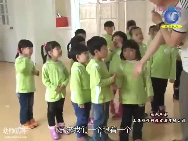 中班体育运动游戏《磁性人》含教案点评自评 幼师OK网发布