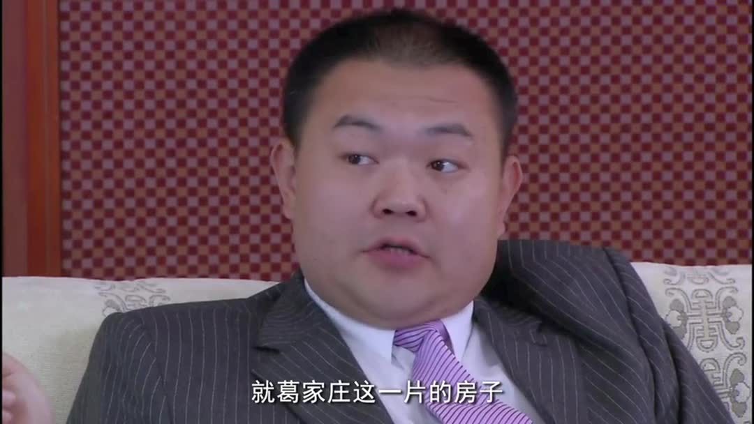 别叫我兄弟:陆雪涵正式成了韩子辉的设计总监,在大会里她自我介绍了...