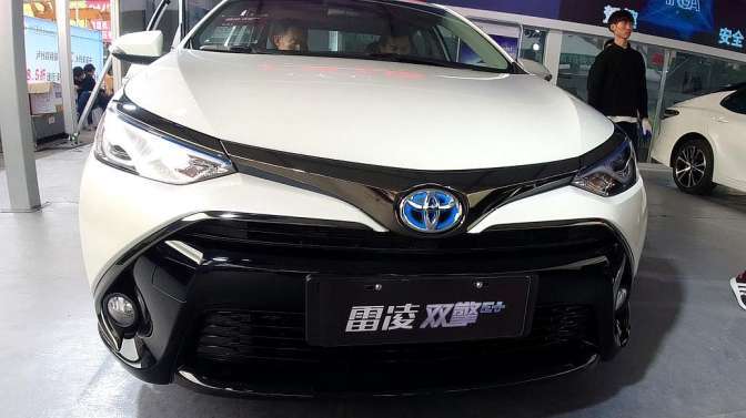 车展实拍,丰田雷凌双擎,感觉如何